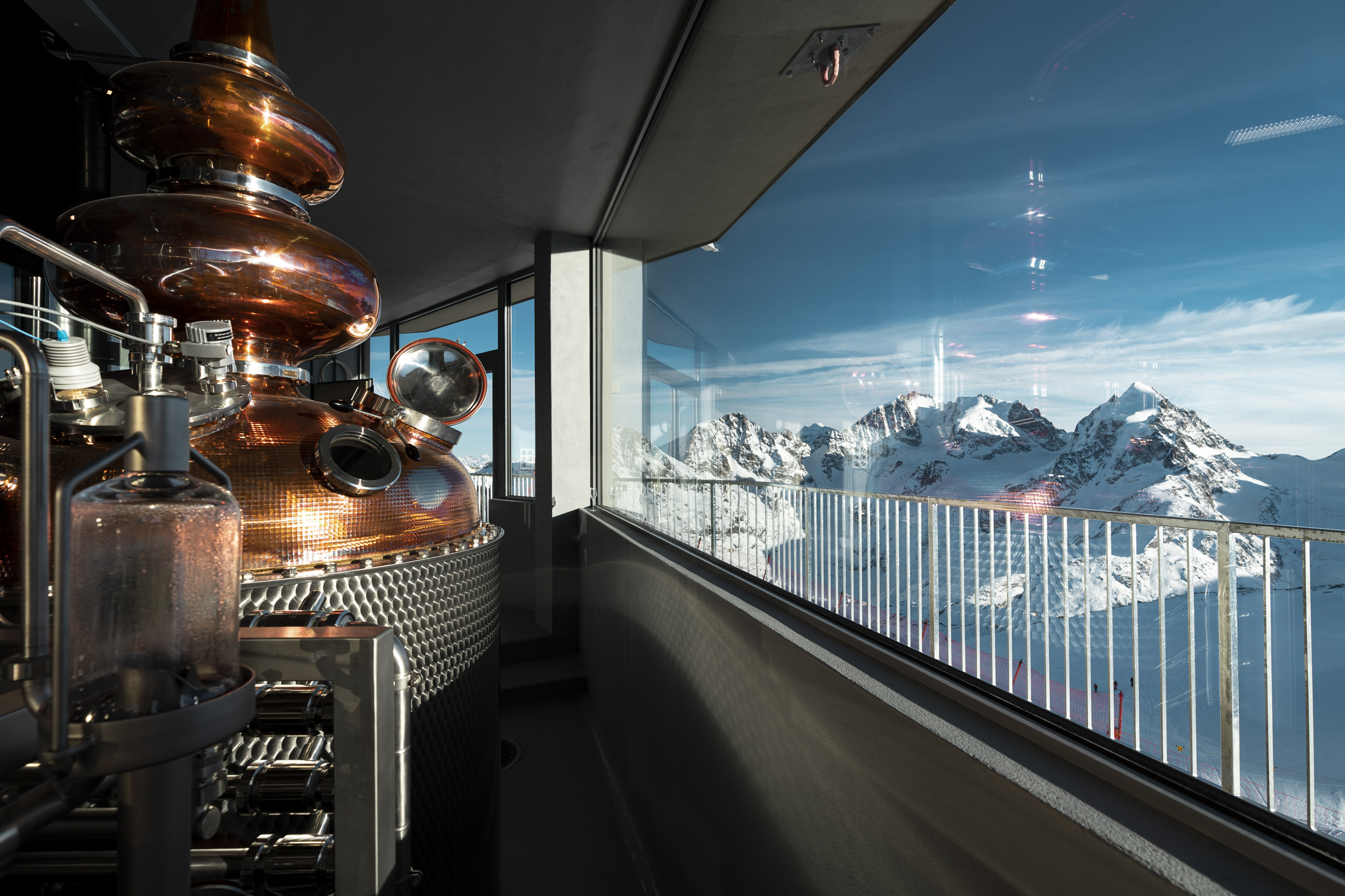 ORMA e Swisspacer per la distilleria a 3000 metri - Guidafinestra