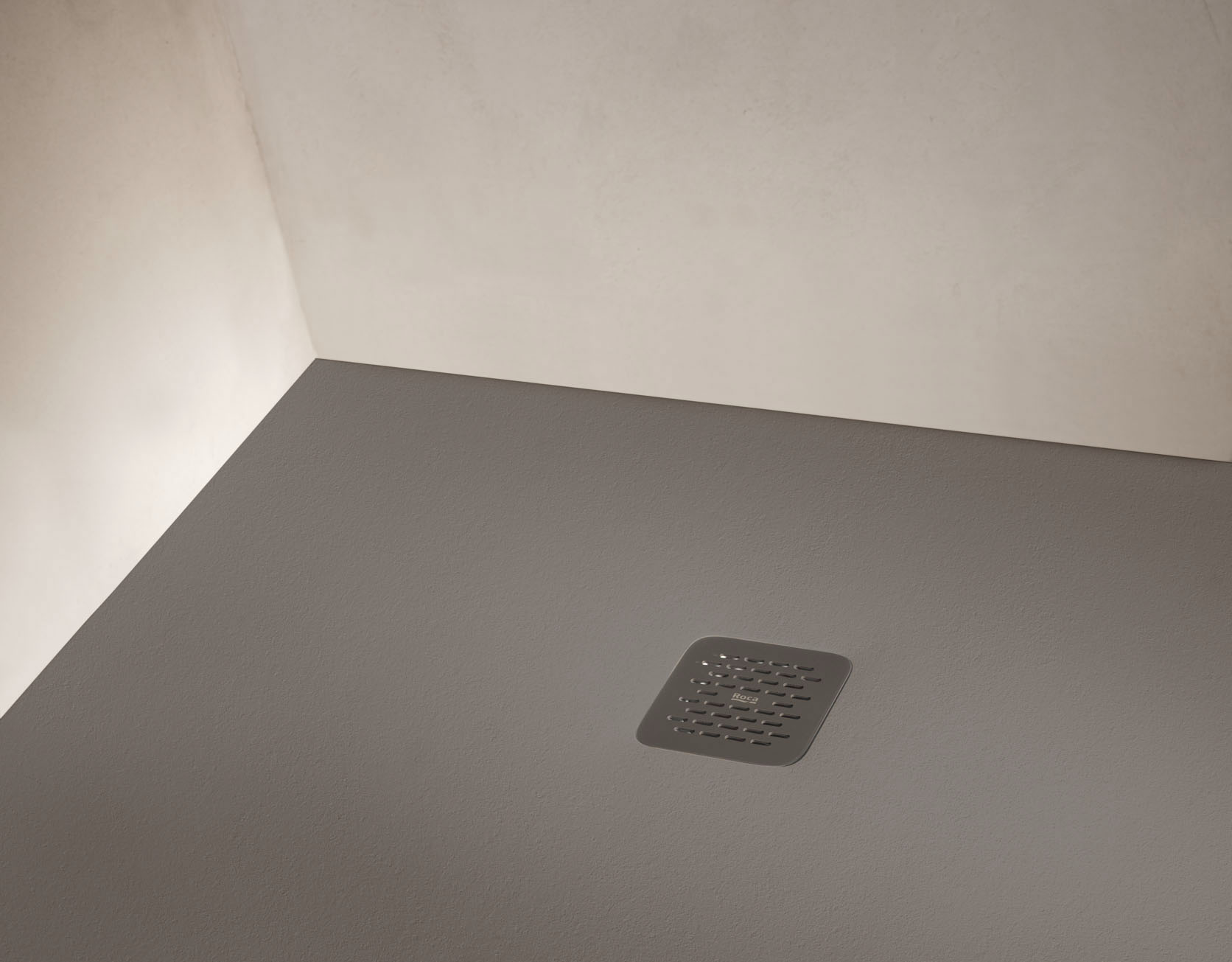 Piatti doccia in resina: le proposte di Roca