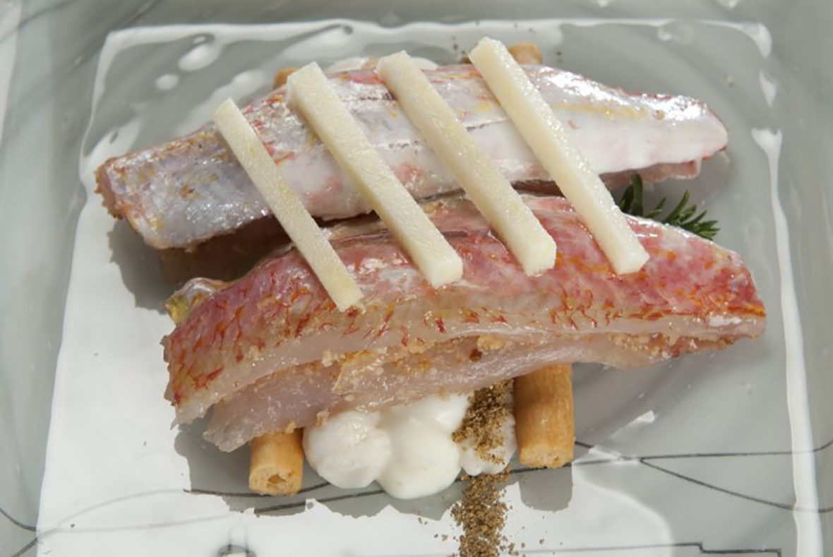 Triglia rossa di scoglio: ricetta di Ciccio Sultano
