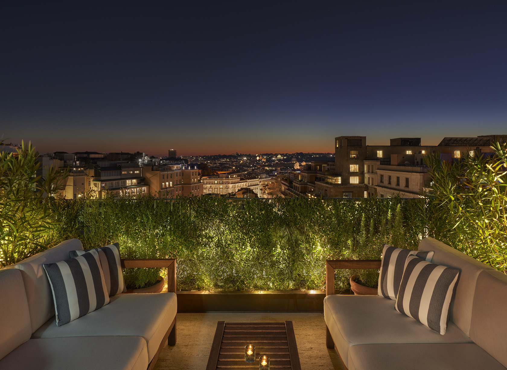 Le terrazze a Roma in cui fare aperitivo e cenare con vista