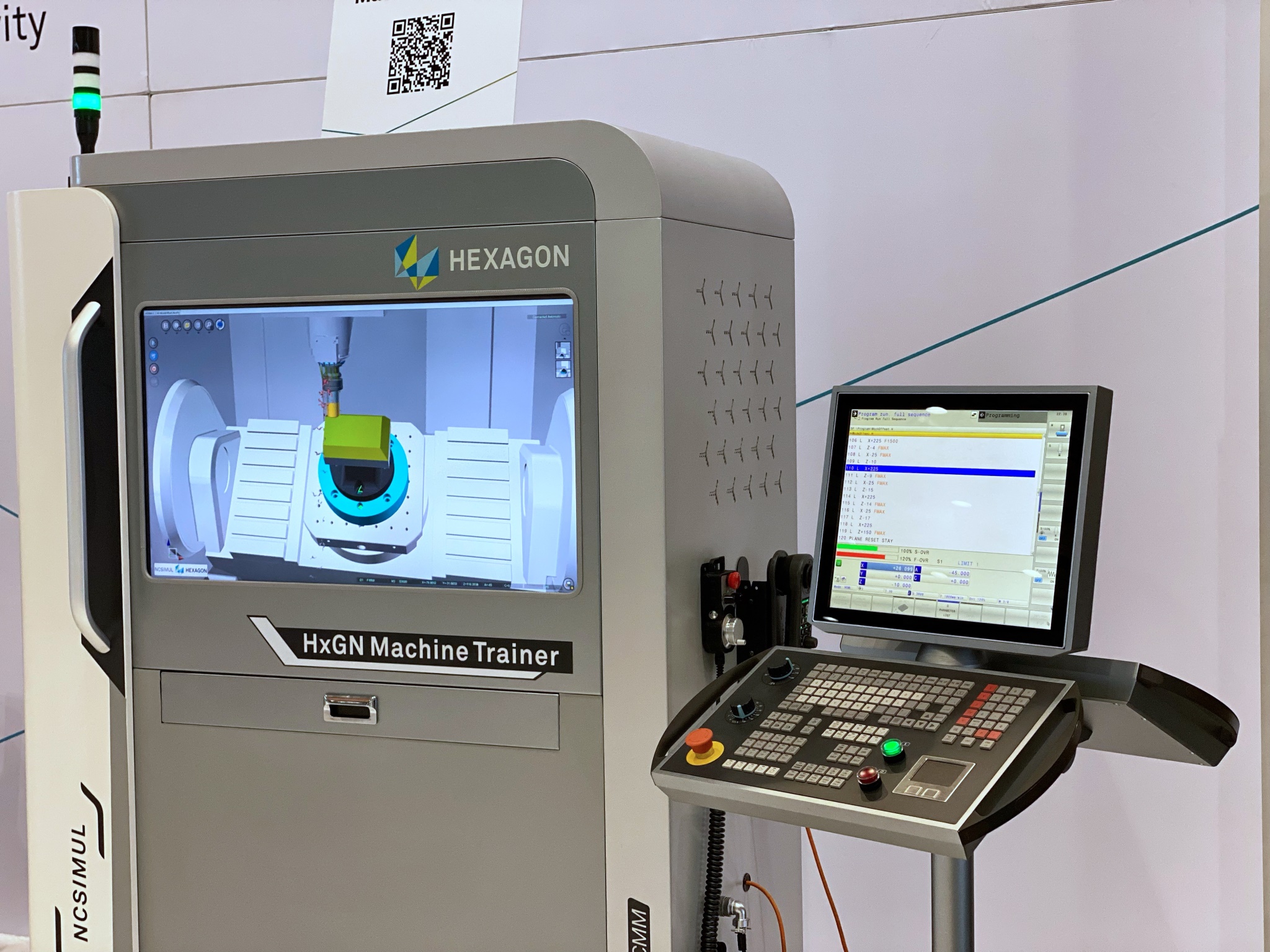 Simulatore Hexagon per aerospaziale